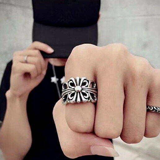 商品説明 仕様 【素材】 ステンレス 注意 ※モニターの発色や撮影時の場所・角度等により実物のものと多少色合いなどが異なる場合がございます。 上記の注意点をご了承下さいます様、お願い致します。 用途 ギフト プレゼント 贈り物 ご褒美 自分...