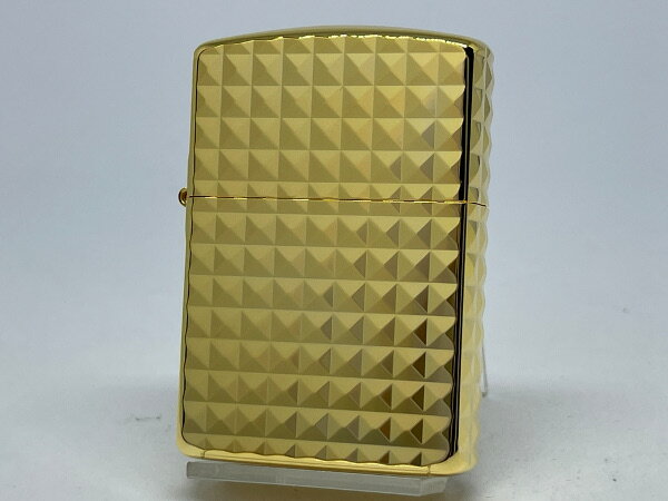 ギフト対応 主な特長 ●ZIPPO162アーマーベース ●ダイヤカット ●ゴールドメッキ ●底面の刻印は異なる場合がございます。 ●保証書・箱。 備考