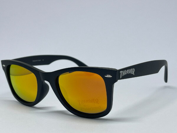 ギフト対応 商品説明 ★世界中のスケーターを虜にするスケーターブランド 　両サイドテンプルにスラッシャーのロゴが入ったシンプルでオシャレなサングラスです。 　男女問わず使用出来き、様々なシーンでもフィットするテンプル幅が魅力。 　機能もデザ...