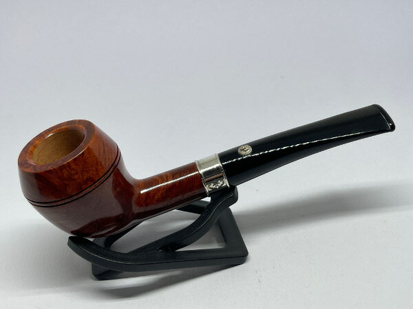 ギフト対応 商品説明 ★バーリングパイプはもともとロンドンのパイプブランドとして生産・販売をしておりましたが、工場を閉鎖し、ブランドのみが他メーカーに受け継がれていきます。 　現在はドイツのKOPP社がバーリングブランドを引き継いでいます。...