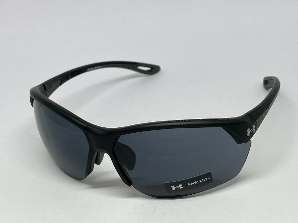 ギフト対応 商品説明 ★アンダーアーマーは、アメリカ合衆国メリーランド州ボルチモアに本社を置くスポーツ用品メーカー。 　ブランド名は、「セカンドスキン（第二の皮膚）」のように身体に密着するという特徴的なウェアを、 　ユニフォームの下（＝Un...