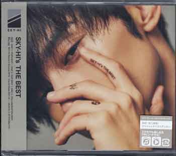 【ストーリー】SKY-HIの初となるベスト・アルバムで、歌唱楽曲を収録したPOPS BEST、RAP曲を収録したRAP BEST、コラボレーション楽曲を収録したCOLLABORATION BESTの3枚で構成された作品。「カミツレベルベット...