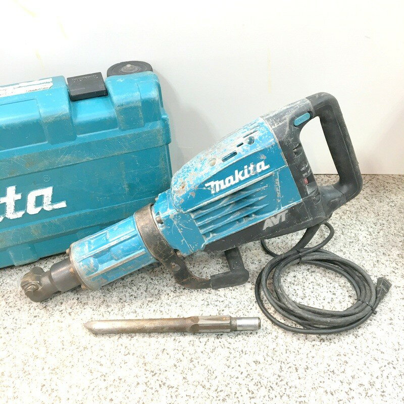 商品情報 メーカー マキタ(Makita) JANコード 0088381604628 型番 HM1317C ブランド マキタ(Makita) 　商品詳細&nbsp; マキタ 電動ハンマ (六角シャンク) HM1317C ブルポイント付 中古...