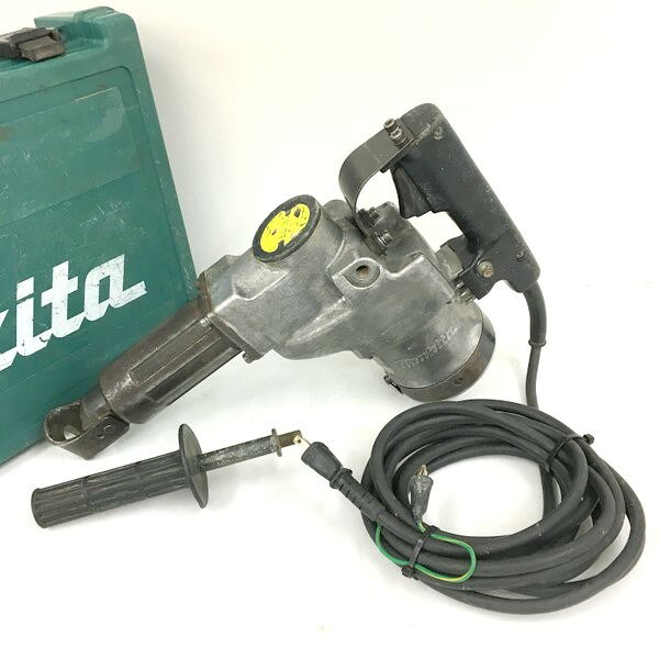 商品情報 メーカー マキタ(Makita) JANコード 0088381007061 型番 HR3811 ブランド マキタ(Makita) 　商品詳細&nbsp; マキタ ハンマドリル 38mm HR3811 中古品です。 使用、保管に伴う...