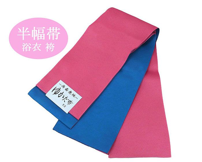 ■□■□■□■□■□■□■□■□■□■ 【商品説明】 ポリエステルの細帯（半幅帯）です。 浴衣や袴下帯におすすめの軽くて薄い一枚仕立ての半幅帯です。 両面使用でアレンジも楽しめるおしゃれな細帯です。 ◆色：チェリーピンク×青 ◆素材（表裏）...