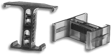 2つのマガジンを連結して、リロードを素早く行えるようにするためのマガジン・クリップ。