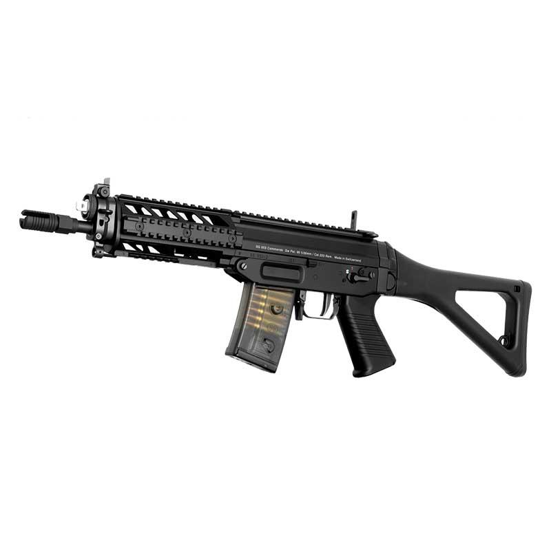 ■可変ホップアップシステム 搭載 ■フルオート（連発）/ セミオート（単発）切替え式 ■PLUSシステム（FET回路）搭載 ■全長：516mm/714mm（ストック展開時） ■銃身長：247mm ■重量：2,395g（空マガジン、ニッケル水...