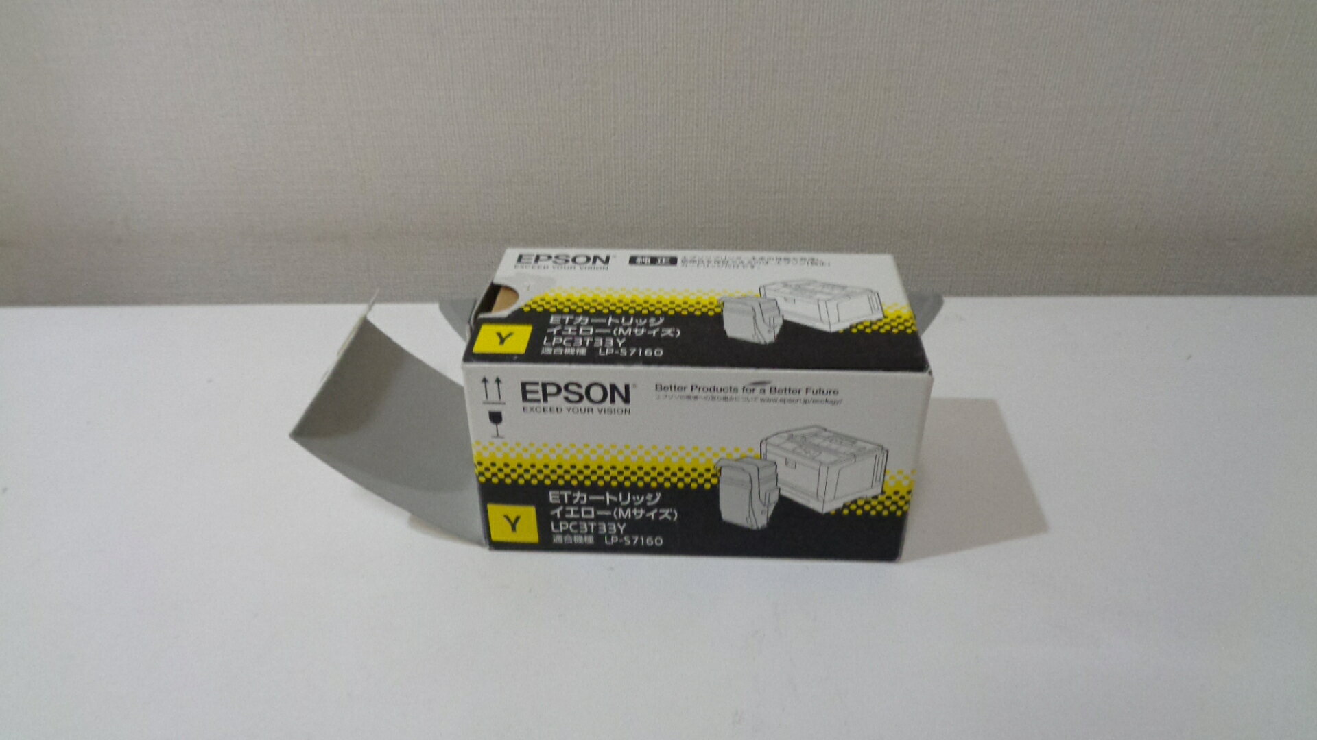 ■エプソン LPC3T33Yイエロー 純正品 ■外箱開封未使用、画像を参照ください■製造年月日■適応機種：EPSON LP-S7160/LP-S7160Z■定価17900円（税別）アウトレット新古品未使用品、使用にはまったく問題ありません。...