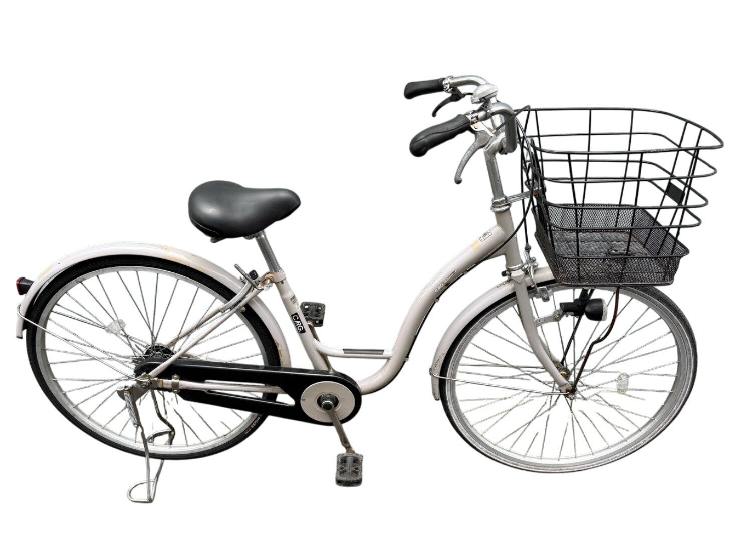 こちらの商品は中古自転車となります。 自転車整備士免許取得の技術者が整備しております。 走行や安全面には問題ありません。 ノークレームノーリターン商品となります為、写真以外にも損傷、汚れなどがある場合もございます。 中古自転車の特性をご理解...