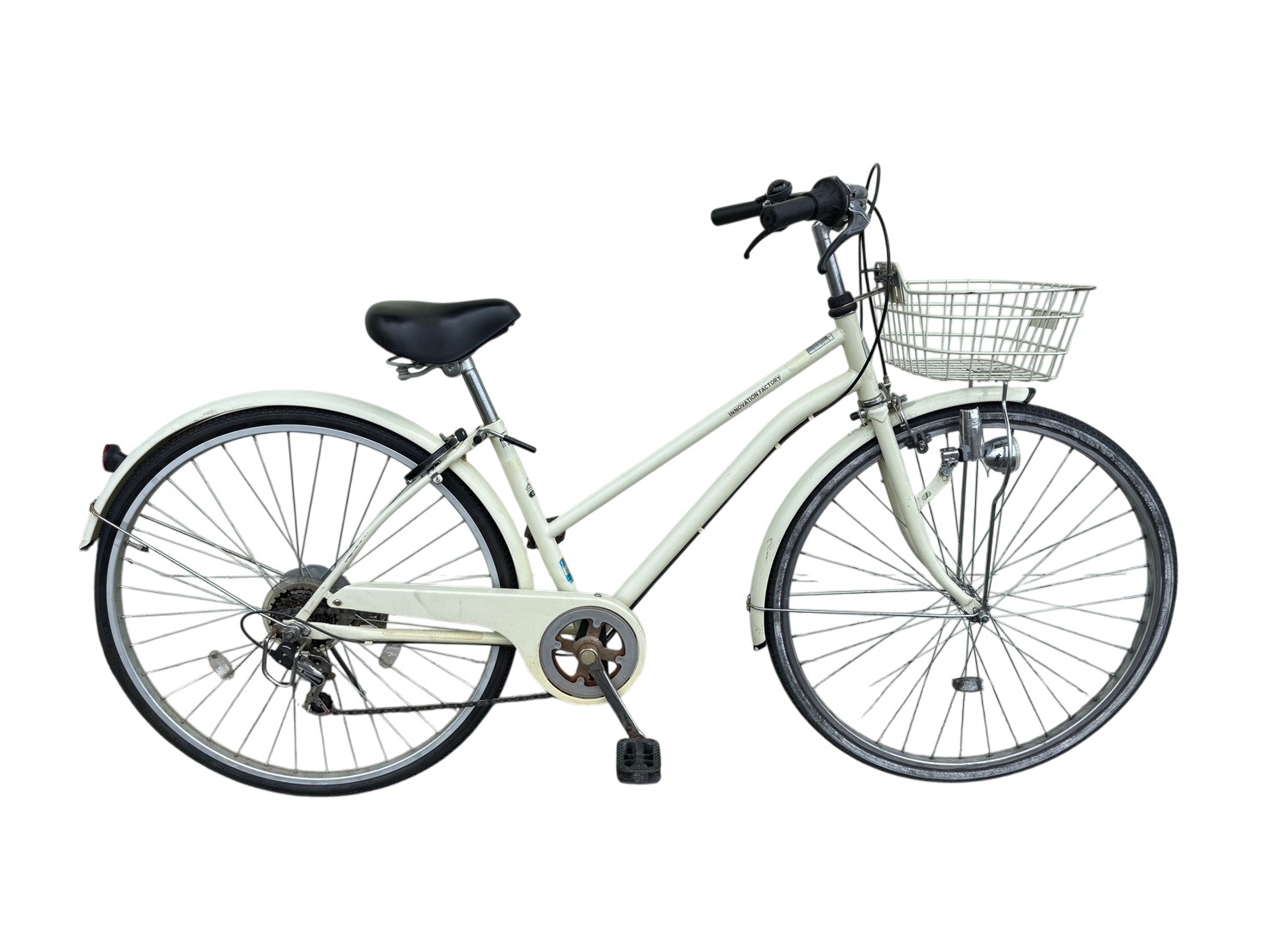 こちらの商品は中古自転車となります。 自転車整備士免許取得の技術者が整備しております。 走行や安全面には問題ありません。 ノークレームノーリターン商品となります為、写真以外にも損傷、汚れなどがある場合もございます。 中古自転車の特性をご理解...