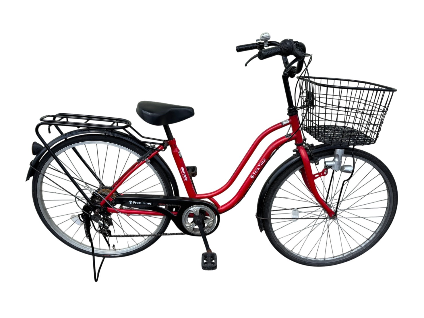 こちらの商品は中古自転車となります。 自転車整備士免許取得の技術者が整備しております。 走行や安全面には問題ありません。 ノークレームノーリターン商品となります為、写真以外にも損傷、汚れなどがある場合もございます。 中古自転車の特性をご理解...