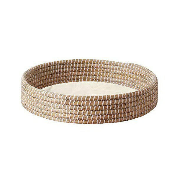 ●カイザ草を使って、ひとつひとつ丁寧に手編みで作られている。●まんまるニャンコのからだにフィットするデザイン。●お名前が入れられる「お名前タグ」付きで、世界にひとつの特別なちぐら。●ひとつひとつ丁寧に手編みで作られている・サイズ: 直径40...