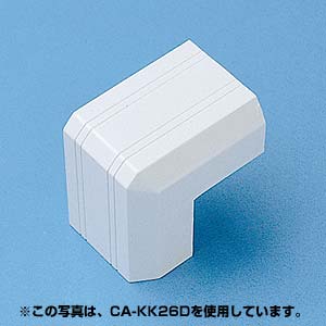 ケーブルカバーの接続部品。出角（デズミ）タイプ。■サイズ：W30.0×D19.2×H30.0mm■材質：ABS