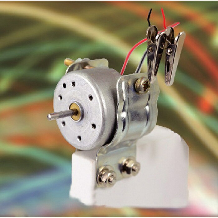 仕様■電圧範囲：0.15〜3V■無負荷電流 70mA　無負荷回転 2300rpm■負荷電流 230mA　負荷回転 1500rpm■ワニグチクリップサイズ：3cm■リード線：赤（＋） 黒（−） 約15cm■＋ ・−を反対に接続すると反対の回転...