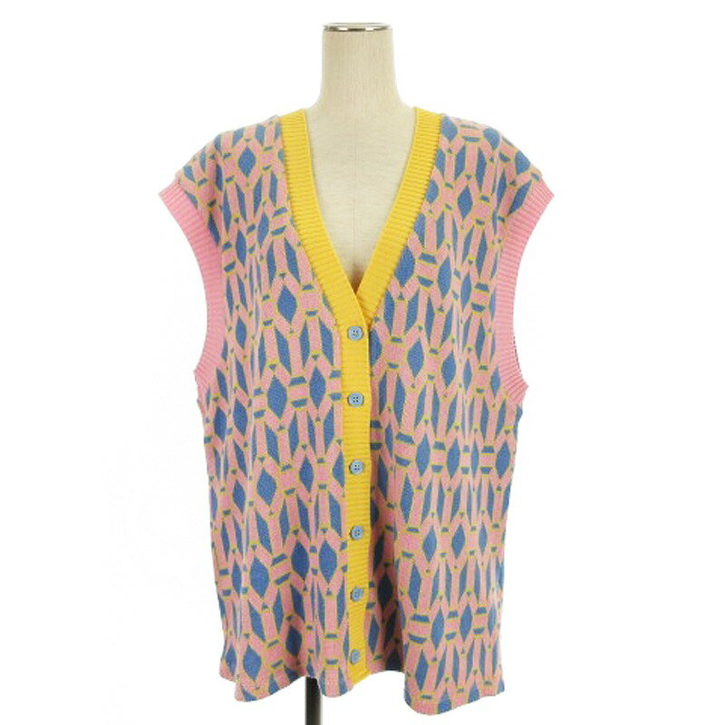 【中古】ザラ ZARA Vネック ニット ベスト 総柄 ピンク系 L 250701E レディース 【ベクトル 古着】 250701ブランドザラ ZARA表記サイズL実寸サイズ身幅：56cm　着丈：62cm　　素材主要生地/ポリエステル86％...