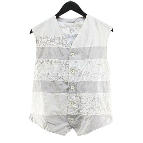 【中古】カステルバジャック CASTELBAJAC ベスト ジレ 48 灰系 ライトグレー Vネック 刺繍 ボタン 裏地 イタリア製 メンズ 【ベクトル 古着】 251007ブランドカステルバジャック CASTELBAJAC表記サイズ48実...