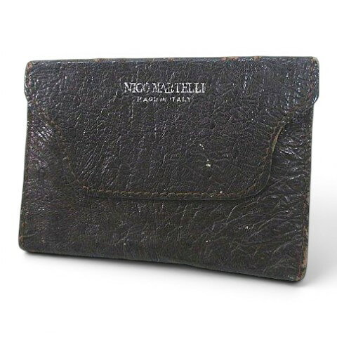 【中古】NICO MARTELLI ニコマルテッリ カードケース ブラウン 茶系 レザー レディース 【ベクトル 古着】 260619実寸サイズヨコ：12cm　タテ：8cm　　素材レザー色ブラウン 茶系（画像参照）状態全体的に使用感のござい...