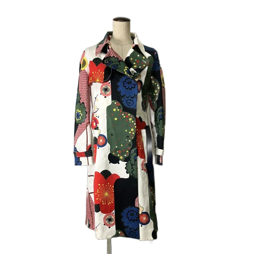 【中古】ケンゾー KENZO トレンチコート 花札柄 和柄 ロング丈 ベルト 38 ホワイト ■GY06 レディース 【ベクトル 古着】 260622ブランドケンゾー KENZO表記サイズ38実寸サイズ肩幅：39cm　身幅：49cm　着丈：...
