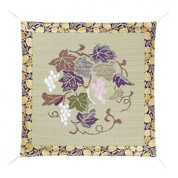 御前藺草座布団です。サイズ70×70cm個装サイズ：78×74×7cm重量個装重量：1700g生産国日本メーカーより直送の為運送会社は指定できません※複数個ご購入の場合、別途送料が発生する場合がございます。※ラッピング・のし未対応です※送り...