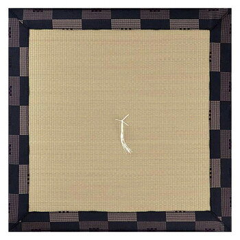 御前藺草座布団です。サイズ60×60cm個装サイズ：68×65×3cm重量個装重量：900g生産国日本メーカーより直送の為運送会社は指定できません※複数個ご購入の場合、別途送料が発生する場合がございます。※ラッピング・のし未対応です※送り先...