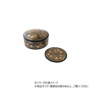 大人数でワイワイする時に使えるコースター6枚セットです。BOXに入っているので、使わないときはコンパクトに収納もできて便利になっております。デザインも華やかです。※職人さんの手作りのため形や絵柄、色合いにばらつきがございます。サイズ約Φ10...