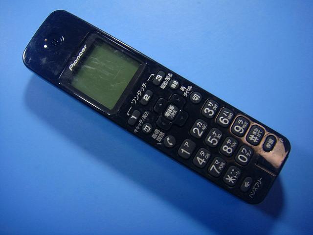 【商品情報】 メーカー： Pioneer パイオニア　 型番：TF-EK370 付属品：本体（写真内の物ですべてになります） ※電池カバー、バッテリー、充電器、コード、ふた カバー、枠等の付属品は写真に写ってない場合付属しません。 【商品の...