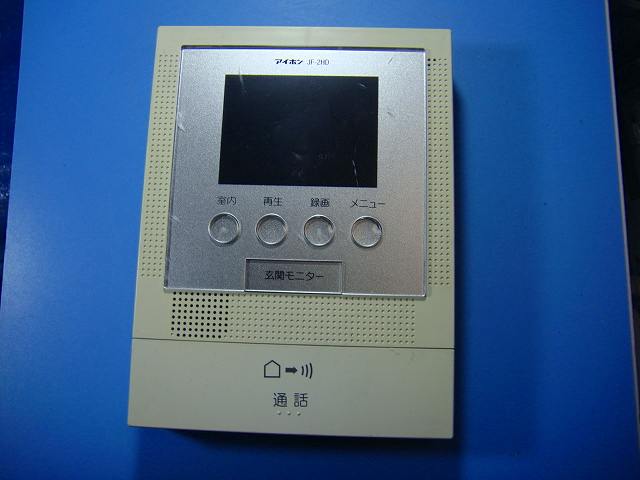 【商品情報】 メーカー：アイホン 型番：JF-2HD 付属品：本体（写真内の物ですべてになります） ※電池カバー、バッテリー、充電器、コード、ふた カバー、枠等の付属品は写真に写ってない場合付属しません。 【商品の状態に関して】 使用感、ス...