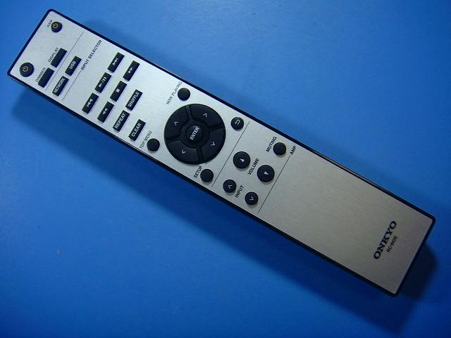 【商品情報】 メーカー：オンキョー ONKYO 型番：RC-942E 付属品：本体（写真内の物ですべてになります） ※電池カバー、バッテリー、充電器、コード、ふた カバー、枠等の付属品は写真に写ってない場合付属しません。 【商品の状態に関し...