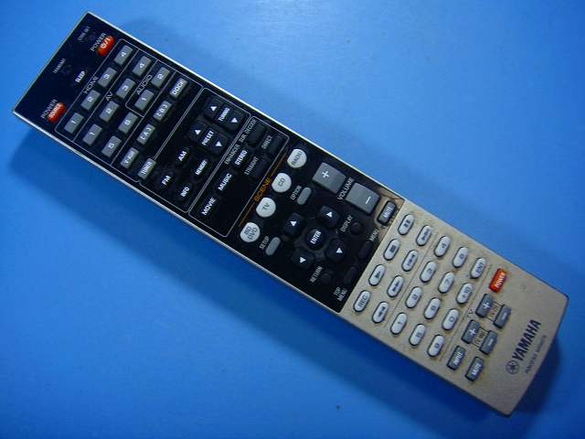 【商品情報】 メーカー：ヤマハ 型番：RAV293 WR00270 付属品：本体（写真内の物ですべてになります） ※電池カバー、バッテリー、充電器、コード、ふた カバー、枠等の付属品は写真に写ってない場合付属しません。 【商品の状態に関して...