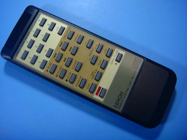 【商品情報】 メーカー：デノン 型番：RC-233 付属品：本体（写真内の物ですべてになります） ※電池カバー、バッテリー、充電器、コード、ふた カバー、枠等の付属品は写真に写ってない場合付属しません。 【商品の状態に関して】 使用感、スレ...