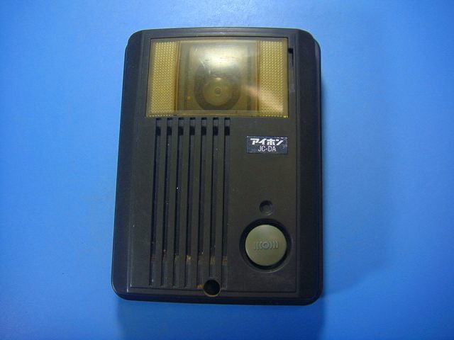 【商品情報】 メーカー：アイホン 型番：JC-DA 付属品：本体（写真内の物ですべてになります） ※電池カバー、バッテリー、充電器、コード、ふた カバー、枠等の付属品は写真に写ってない場合付属しません。 【商品の状態に関して】 使用感、スレ...