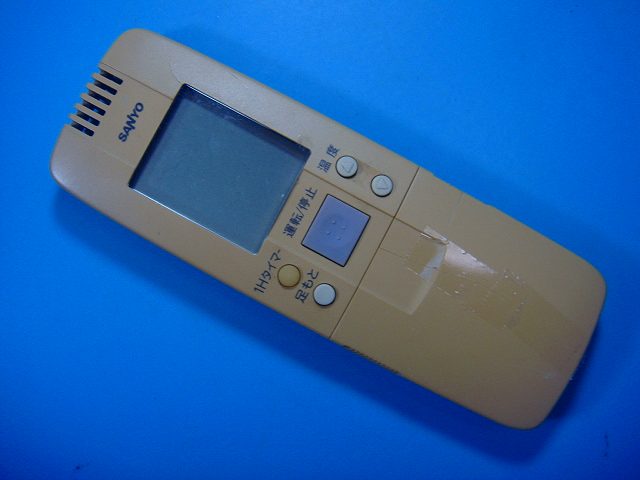 【商品情報】 メーカー:SANYO 型番：RCS-GA2DE 付属品：本体（写真内の物ですべてになります） ※電池カバー、バッテリー、充電器、コード、ふた カバー、枠等の付属品は写真に写ってない場合付属しません。 【商品の状態に関して】 使...