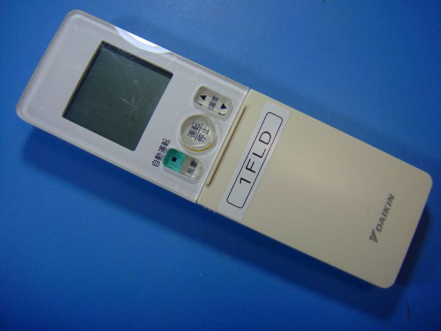【商品情報】 メーカー：ダイキン 型番：ARC476A27 付属品：本体（写真内の物ですべてになります） ※電池カバー、バッテリー、充電器、コード、ふた カバー、枠等の付属品は写真に写ってない場合付属しません。 【商品の状態に関して】 使用...
