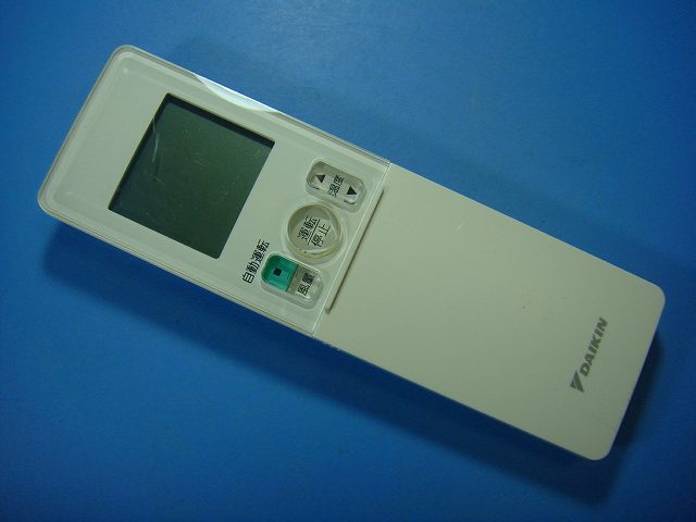 【商品情報】 メーカー：ダイキン 型番：ARC476A22 付属品：本体（写真内の物ですべてになります） ※電池カバー、バッテリー、充電器、コード、ふた カバー、枠等の付属品は写真に写ってない場合付属しません。 【商品の状態に関して】 使用...