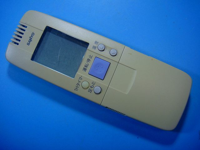【商品情報】 メーカー:SANYO 型番：RCS-VR8C 付属品：本体（写真内の物ですべてになります） ※電池カバー、バッテリー、充電器、コード、ふた カバー、枠等の付属品は写真に写ってない場合付属しません。 【商品の状態に関して】 使用...