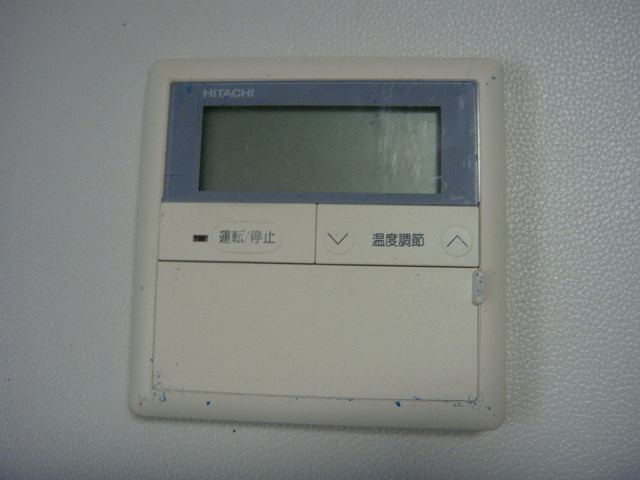 【商品情報】 メーカー：HITACHI 型番：PC-2H 付属品：本体（写真内の物ですべてになります） ※電池カバー、バッテリー、充電器、コード、ふた カバー、枠等の付属品は写真に写ってない場合付属しません。 【商品の状態に関して】 使用感...