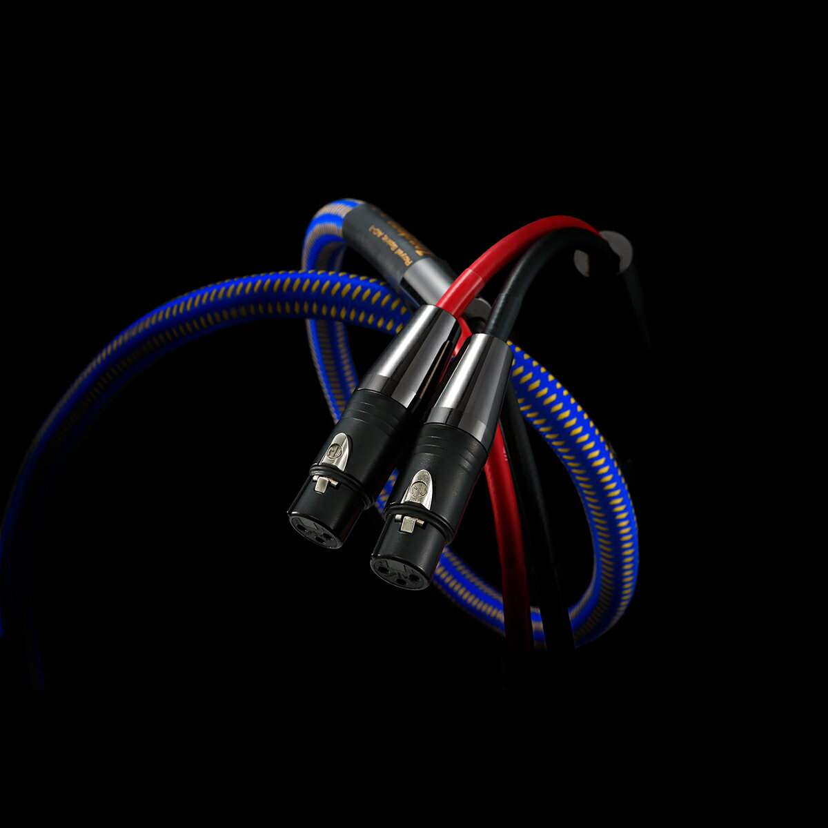 メーカー希望小売価格はメーカーカタログに基づいて掲載しています Zonotone　Royal Spirit AC-1　2016年9月上旬発売商品 10周年記念モデル。入魂のコンセプト・ケーブル、Royal Spirit シリーズ誕生。 超高...