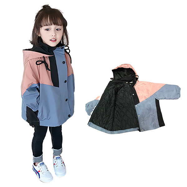 商品内容 素材：ポリエステル混紡 中綿 ★秋冬のお出掛けには欠かせないコートが登場。 ★優れた通気性を持ち柔らかく快適な生地。 ★シンプルでどんな服にも併せやすく便利です。 ★子供たちが快適に冬を過ごせるよう安心してお使いいただけます。 注...