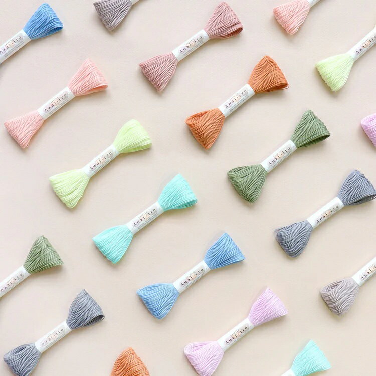 刺し子用の糸です。 かわいくなり過ぎない大人のパステルカラー 嫌なことがあった時、イライラする時に気持ちをホッとさせてくれるあわいいろ 1かせ40m 素材：綿100％ ＊こちらの商品は、お届けに1週間〜10日ほどお時間をいただく場合がござい...