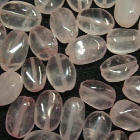 こちらの商品は個々によってサイズ、色味にばらつきがあります。 ランダムに個数分選んでパックしています。 サイズ：縦7〜9mm 幅6〜7mm 厚み3.5〜4.5mm ※ピンが通らない場合はテグス、ワイヤーをご使用下さい。 ＊モニターの発色の具...