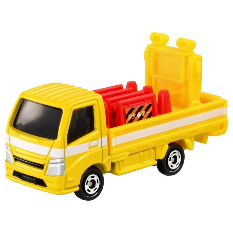 タカラトミー(TAKARA TOMY) トミカ No.82 道路保安用品運搬トラック ミニカー おもちゃ 3歳以上(C) TOMY電池は使用しません。