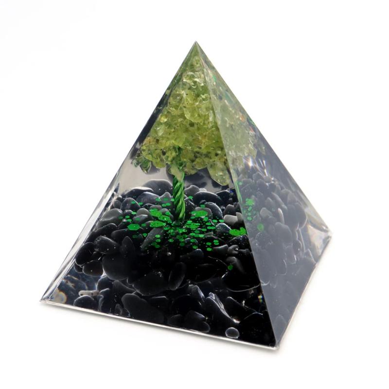 オルゴナイト ピラミッド 招財樹 天然石 幅 約5cm orgonite pyramid 置物 パワーストーン 浄化