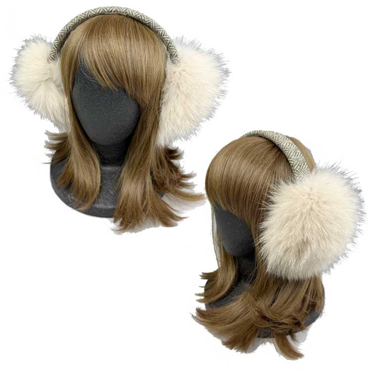 SAGABlueフォックス製イヤーマフです。 ヘッドバンドにはツイードを使用しました。 毛並みがやや不揃いの選別漏れ品ですがサービス価格で　素材は厳選SAGAフォックスです ヘッドバンドの長さは29cm。 折りたたみ式で耳あて部分が回転して...