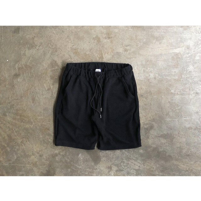 【Brand】 melple (メイプル) melpleとは...... mellow peopleを語源とした造語です。 ゆるやかに流れるカリフォルニアの時間、そこにいる人々の笑顔、気が付けば自分も笑顔♪ そんなHappyな時間を共有する...