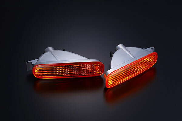 車メーカーNISSANニッサン車種SILVIAシルビア型式CS14 S14年式H5.10〜H8.6 (1993/10〜1996/06)適合備考前期品番DML1S14012TO品名フロントクリアウインカー材質アクリル樹脂製レンズカラーオレンジ...