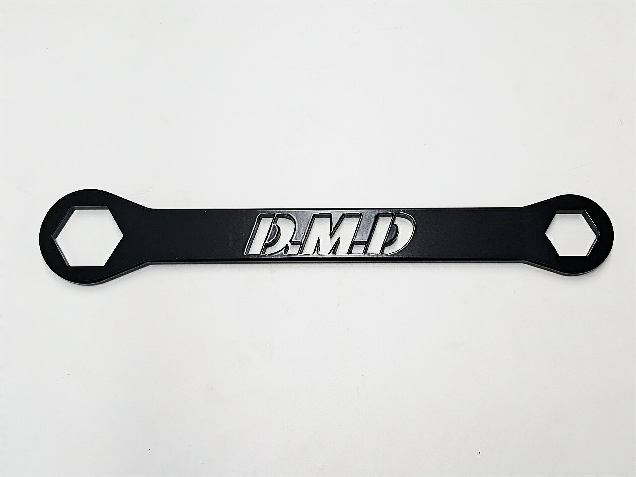 品番wrench-2ss品名オリジナル 2インチヒッチボールレンチ仕様スチール製 粉体黒塗装備考※写真のヒッチボールは付属しません。納期についてメーカー在庫があれば3～4営業日、欠品時は受注生産の為1ヶ月～お時間がかかります。お急ぎの場合は...
