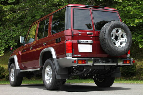 車メーカーTOYOTAトヨタ車種LAND CRUISERランドクルーザー型式CBF-GRJ76Kエンジン1GR-FE年式H26.8〜 (2014.8〜)適合備考70 バン品番560-20701メーカー名FUJITSUBOフジツボ製品名A-R...