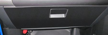 車メーカーTOYOTAトヨタ車種FJクルーザー型式GSJ15W年式2010/12〜品番LCBS-GBT1品名マジカルアートレザーバックスキンルックNEO グローブボックス商品説明グローブボックス専用のバックスキンルックNEOです。納期につい...