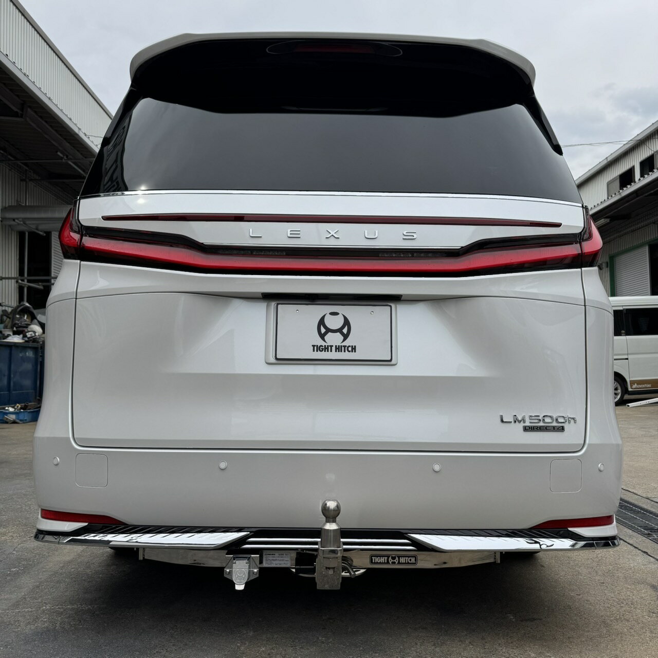 車メーカーLEXUSレクサス車種LM500h型式5AA-TAWH15W適合備考モデリスタ品番9070-50メーカー名TIGHT JAPANタイトジャパンタイプスチールタイプ最大牽引能力750kg最大垂直静止耐荷重65kgマウント形状スラント...