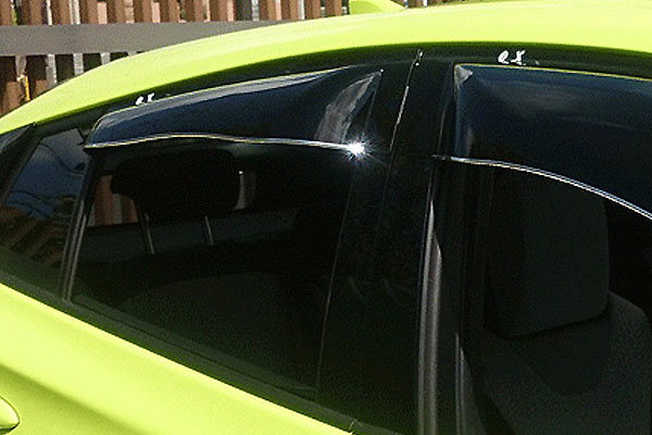 車メーカーTOYOTA トヨタ車種PRIUS プリウス型式ZVW50 ZVW51 ZVW55品番BLR-109シリーズブラッキーテン商品内容リア用 左右セット納期についてメーカー在庫があれば2週間前後、欠品時は1ヶ月～お時間がかかります。お...